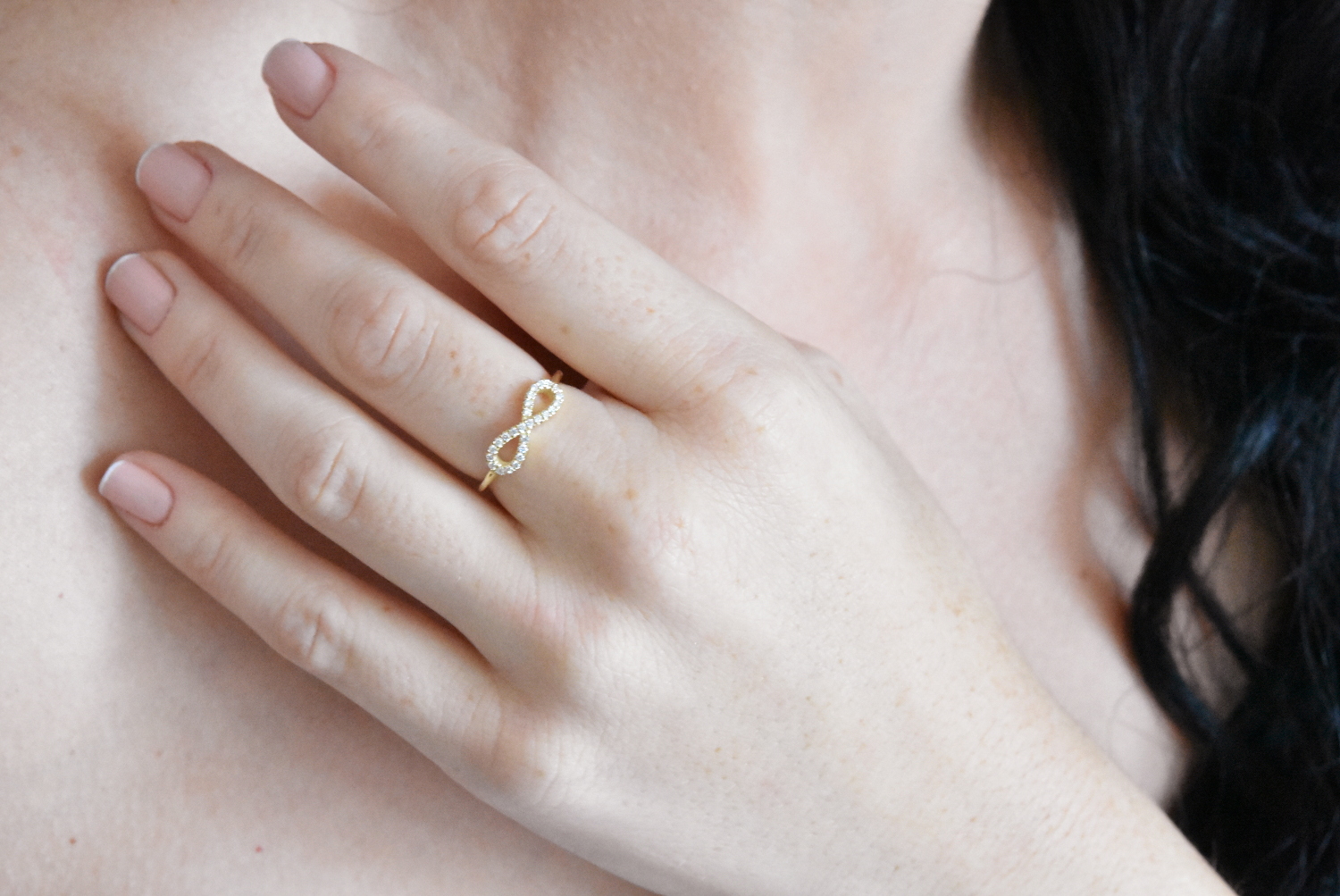 Diamond Infinity Ring - nature shiny