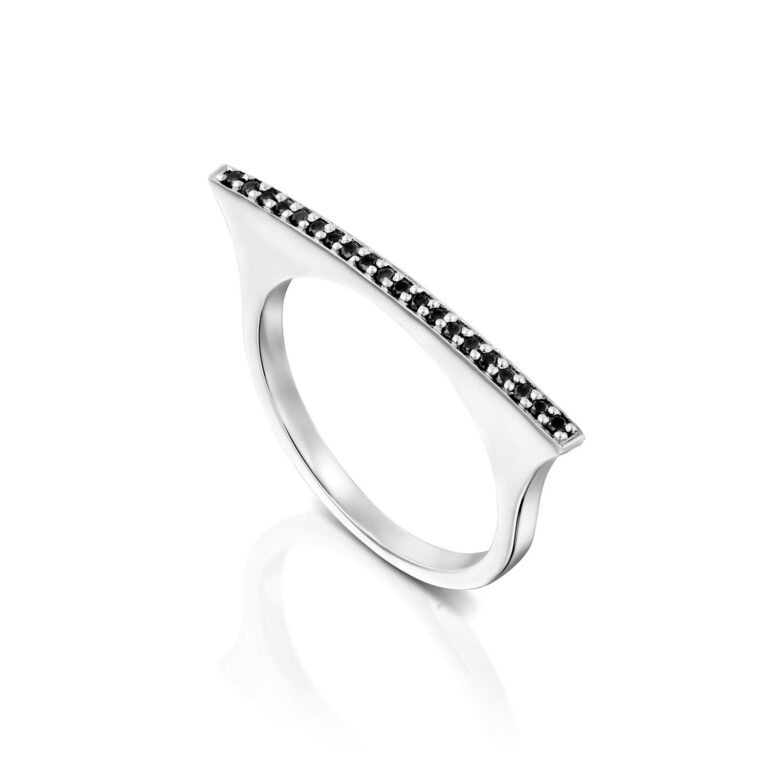 Single Row Black Diamond Ring - nature shiny